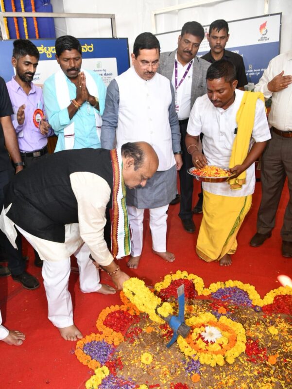 CM Bommai extends support to set up Adi Jagadguru Panchacharya ...