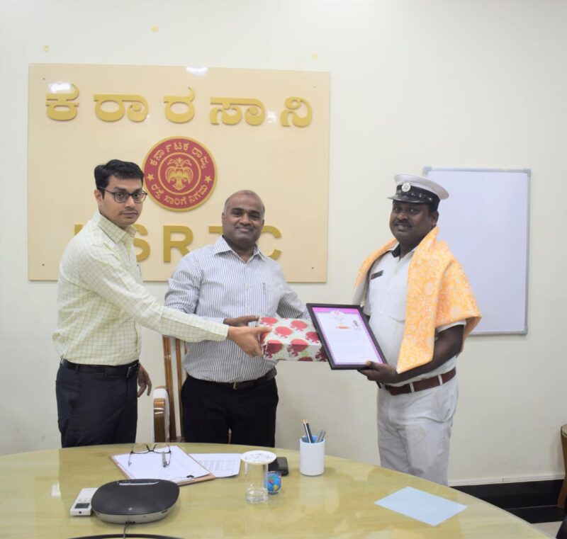 KSRTC Honours Bravery of its Staff and Achievements of Employees Son ...